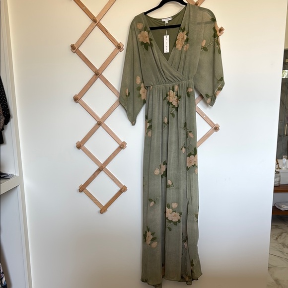 Baltic Born | Dresses | Baltic Born Green Dolman Sleeve Maxi Dress ...